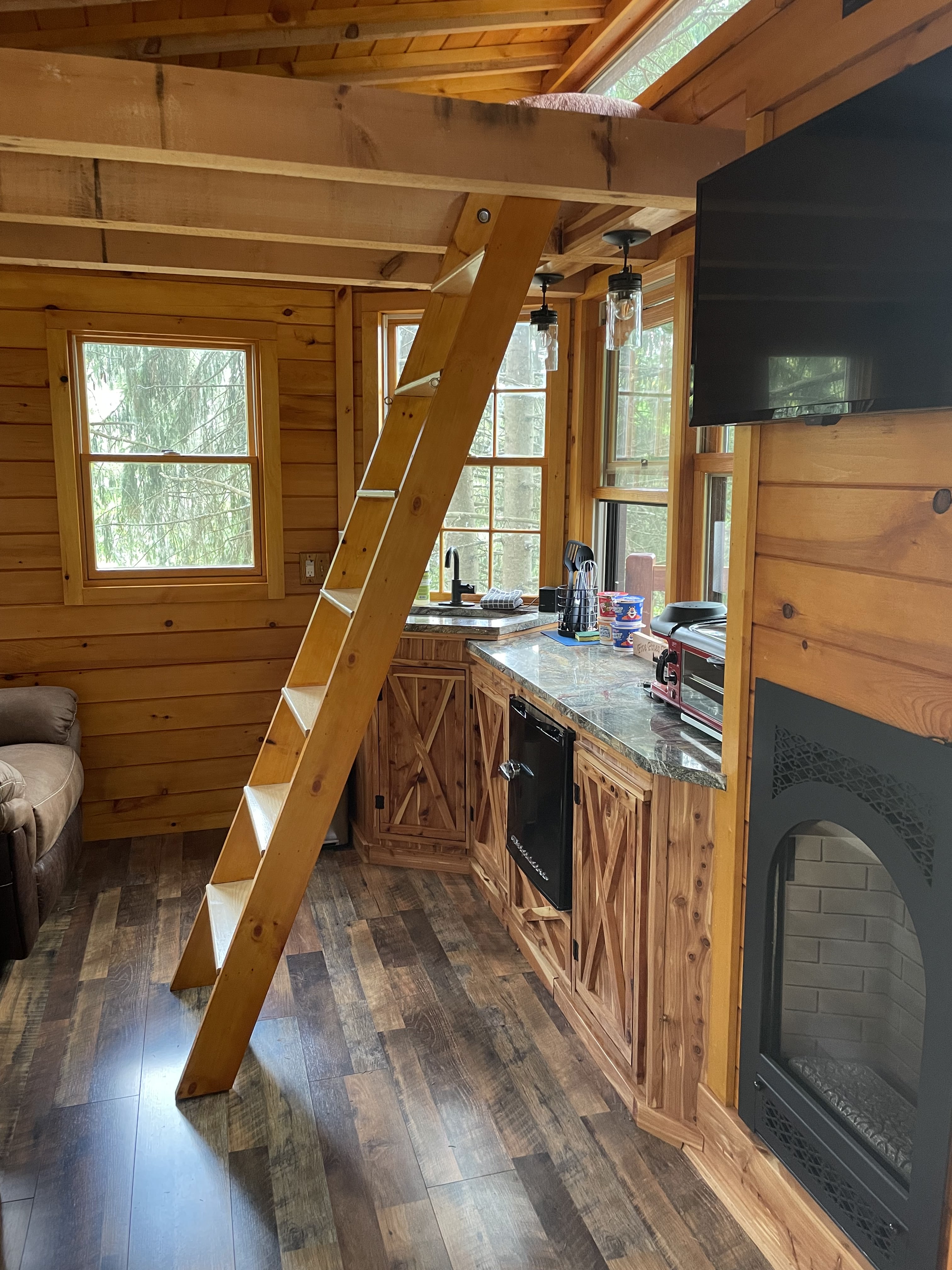 Gallery – Five Pines Treehouse